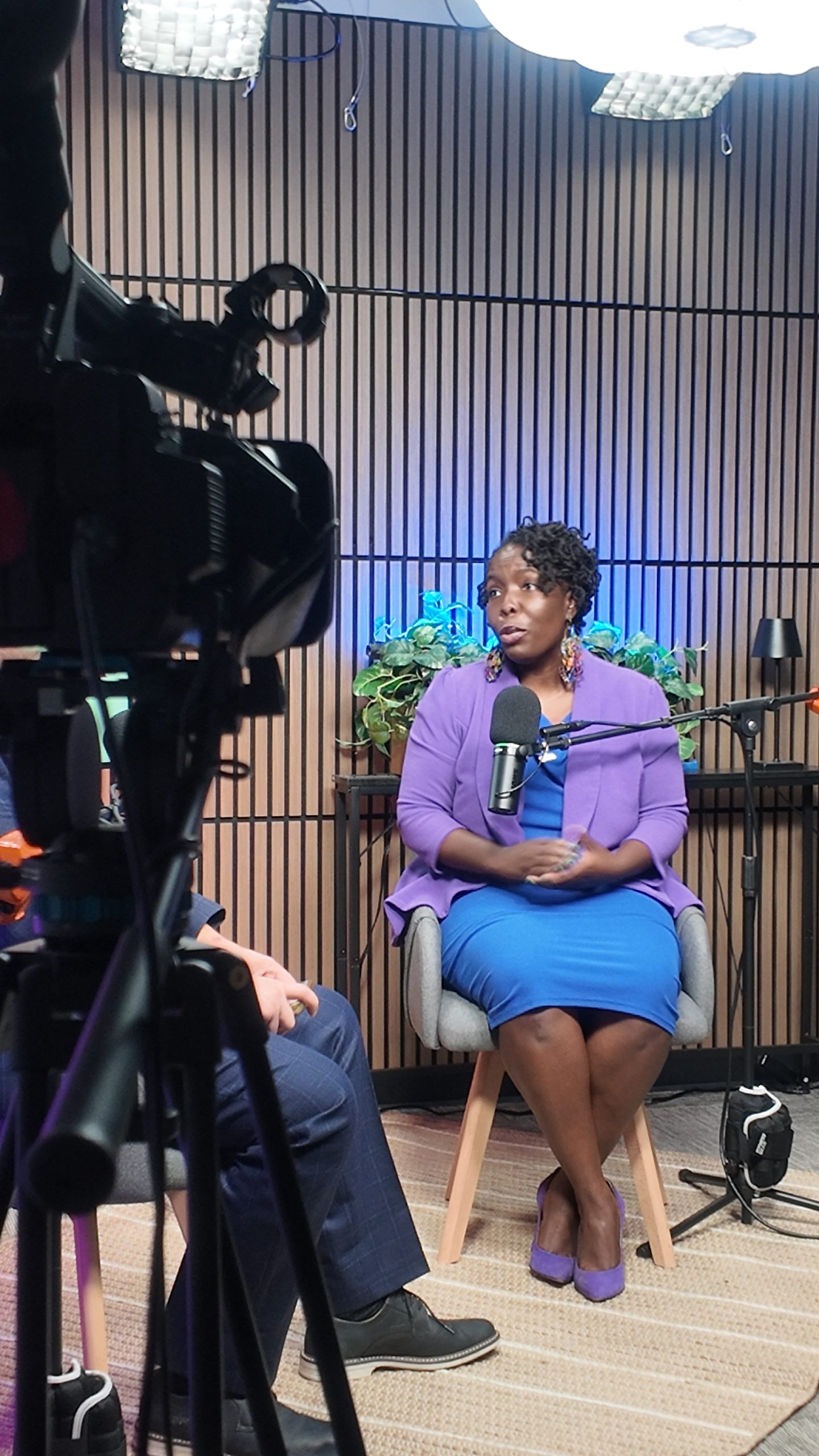 Flojaune Cofer joins Sacramento County Supervisor race - The Sacramento ...